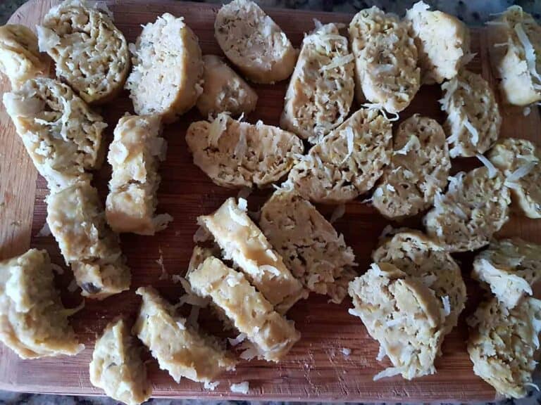 Mooli Muthia Recipe | Healthy Steamed Snack | Eggless Cooking