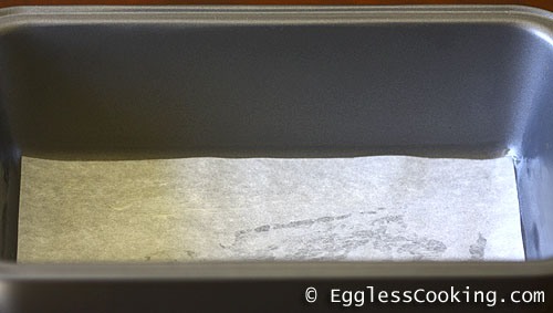 How To Line A Pan With Parchment Paper? | Eggless Cooking